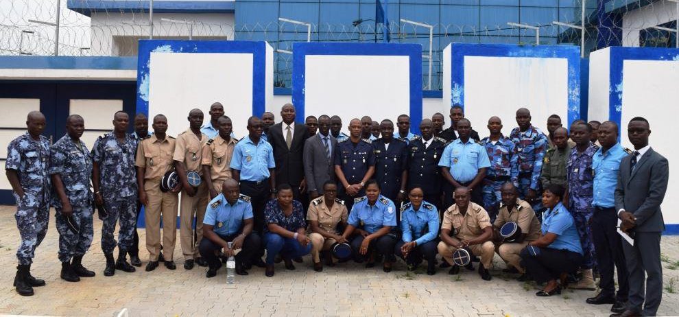 Préparer les Unités de Police Constituées dans les missions de maintien ...